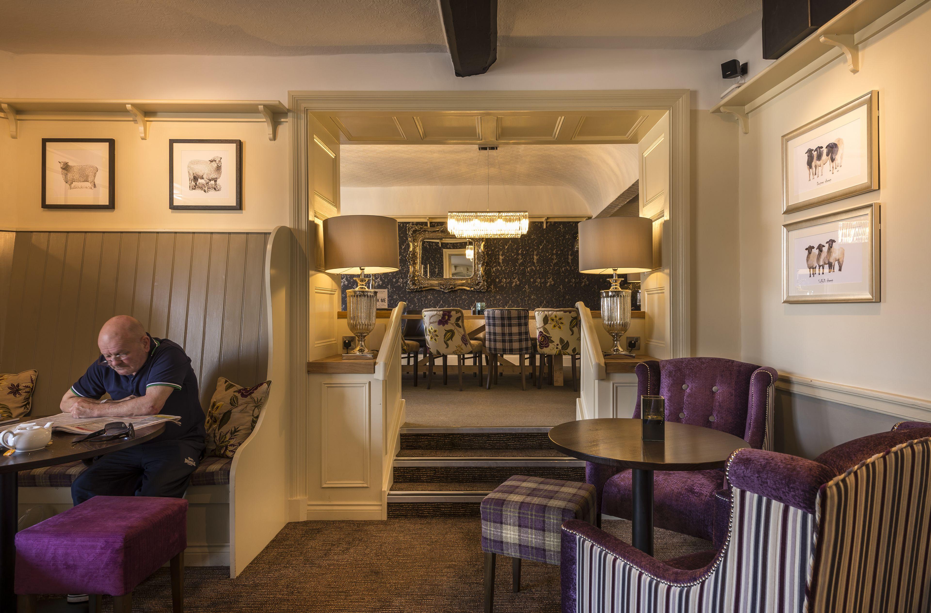 Hotel The Golden Fleece Hotel, Thirsk, North Yorkshire - The Coaching ...