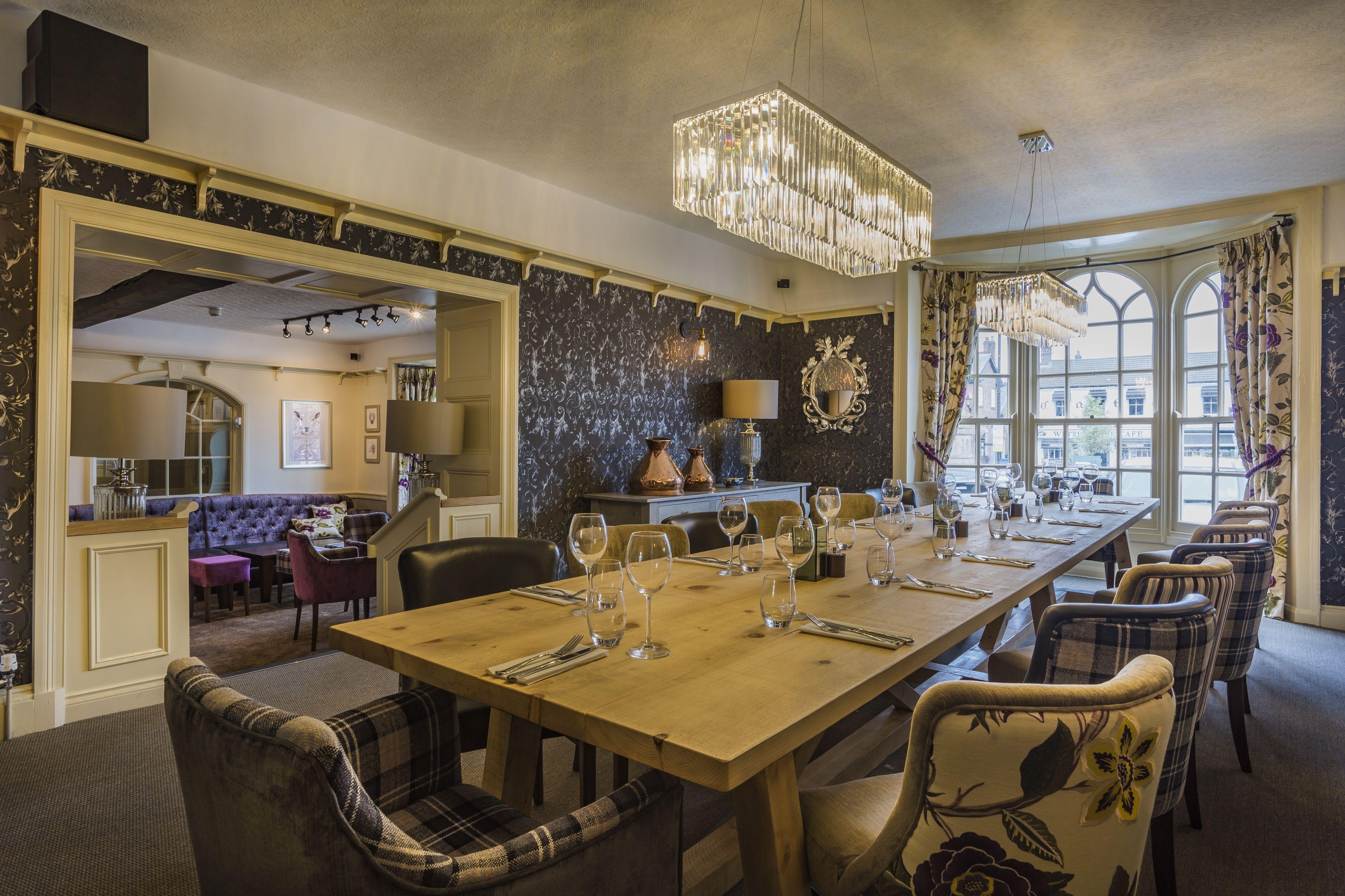 Hotel The Golden Fleece Hotel, Thirsk, North Yorkshire - The Coaching ...